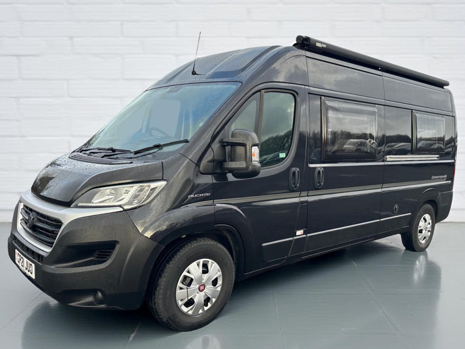 2021 Auto-Trail Expedition 66 nearside in black paint