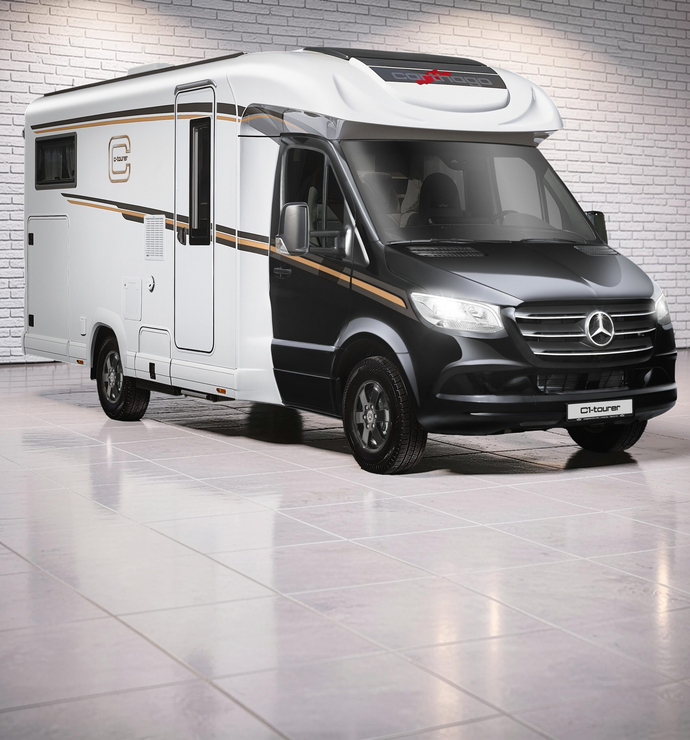 Carthago C1-tourer T 148 KB LE H in Obsidian Black